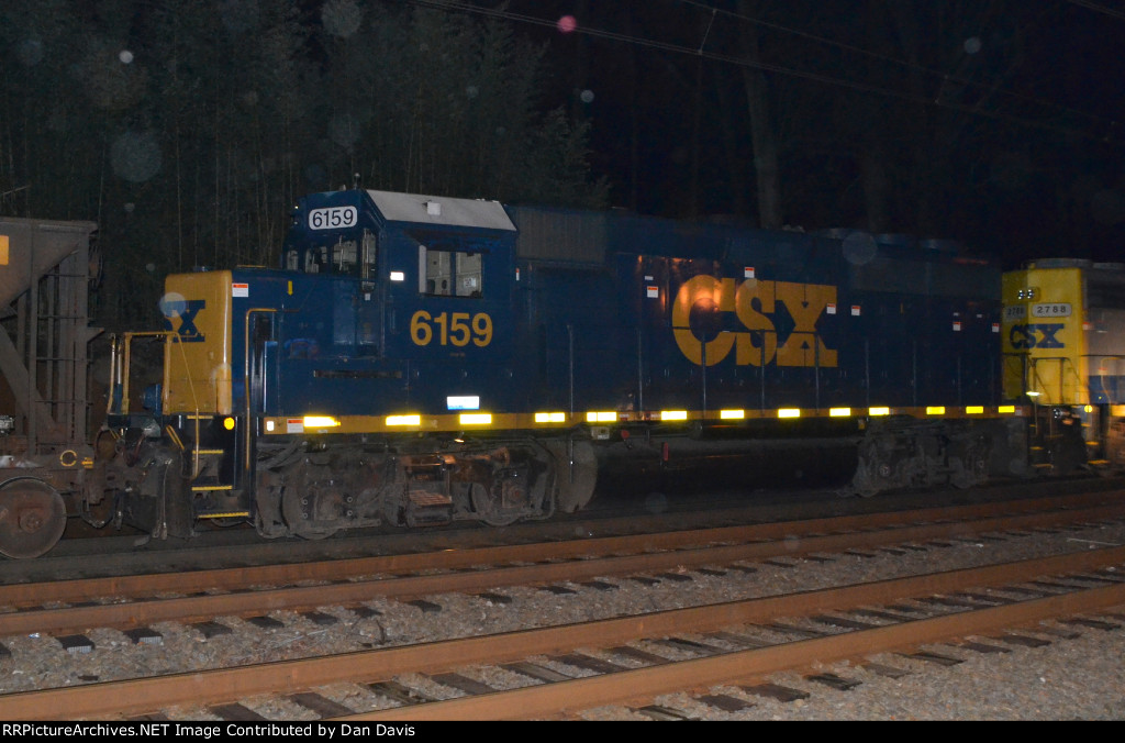 CSX GP38-2S 6159 on C746-17
